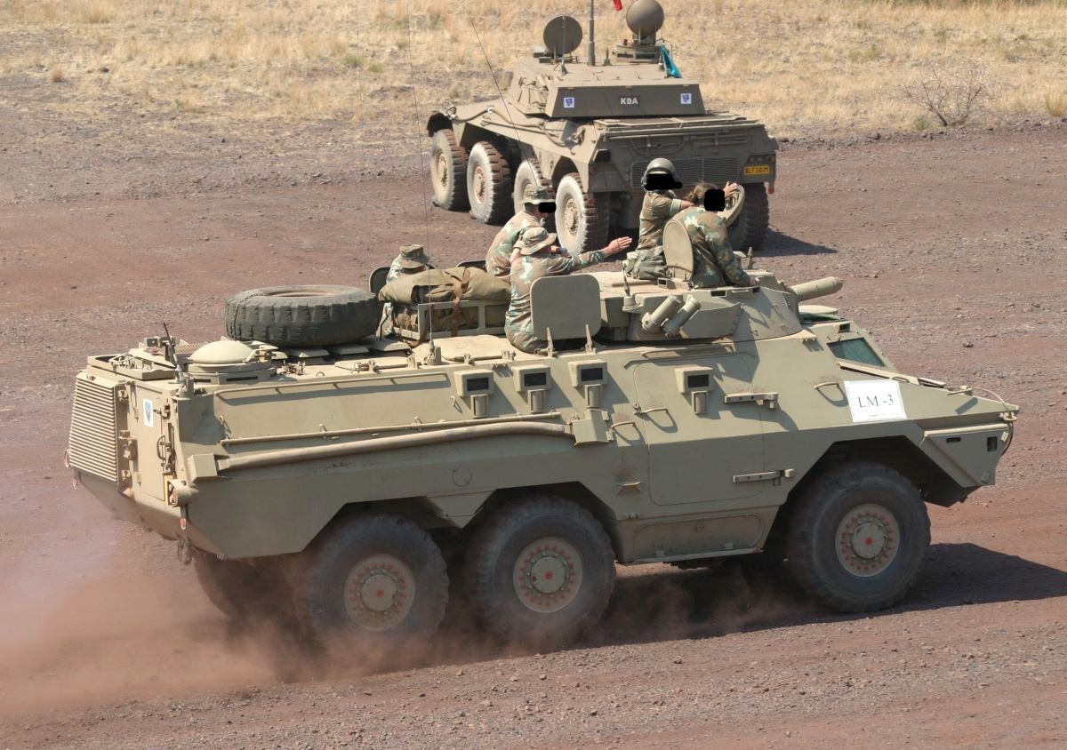 WarWheels.Net- Ratel 20 ICV Photos